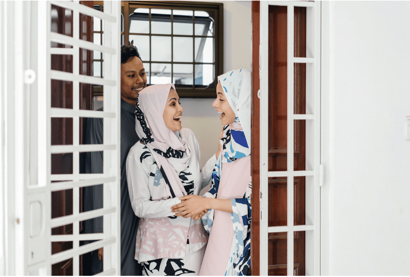 20 Ways to Say Hello in Arabic with Answers and Audio